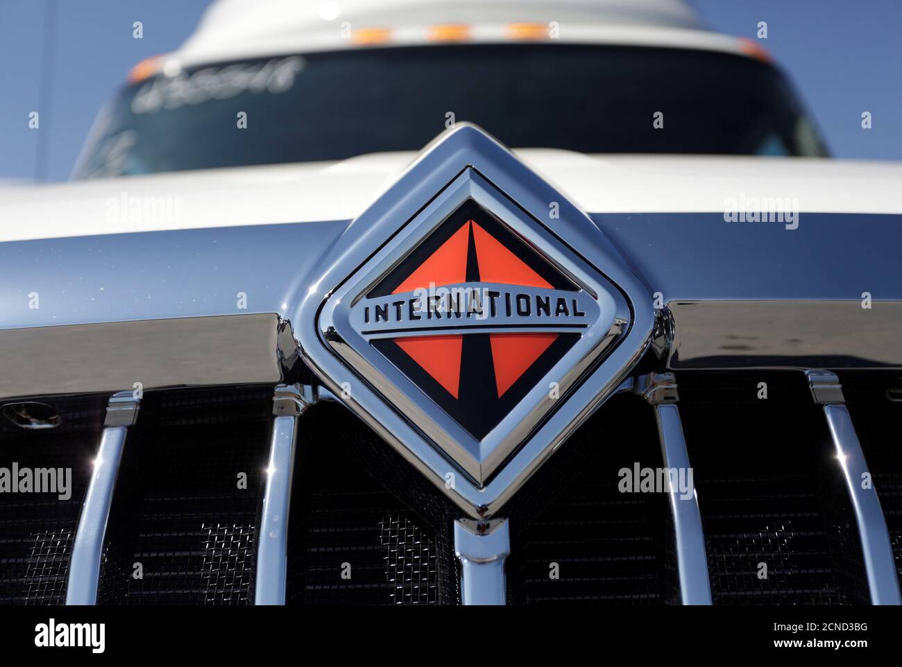 Navistar international logo hi-res stock photography and images - Alamy