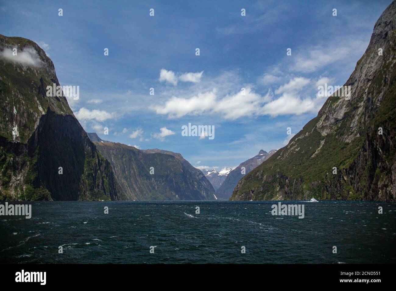 Milford sound waterfall hi-res stock photography and images - Alamy