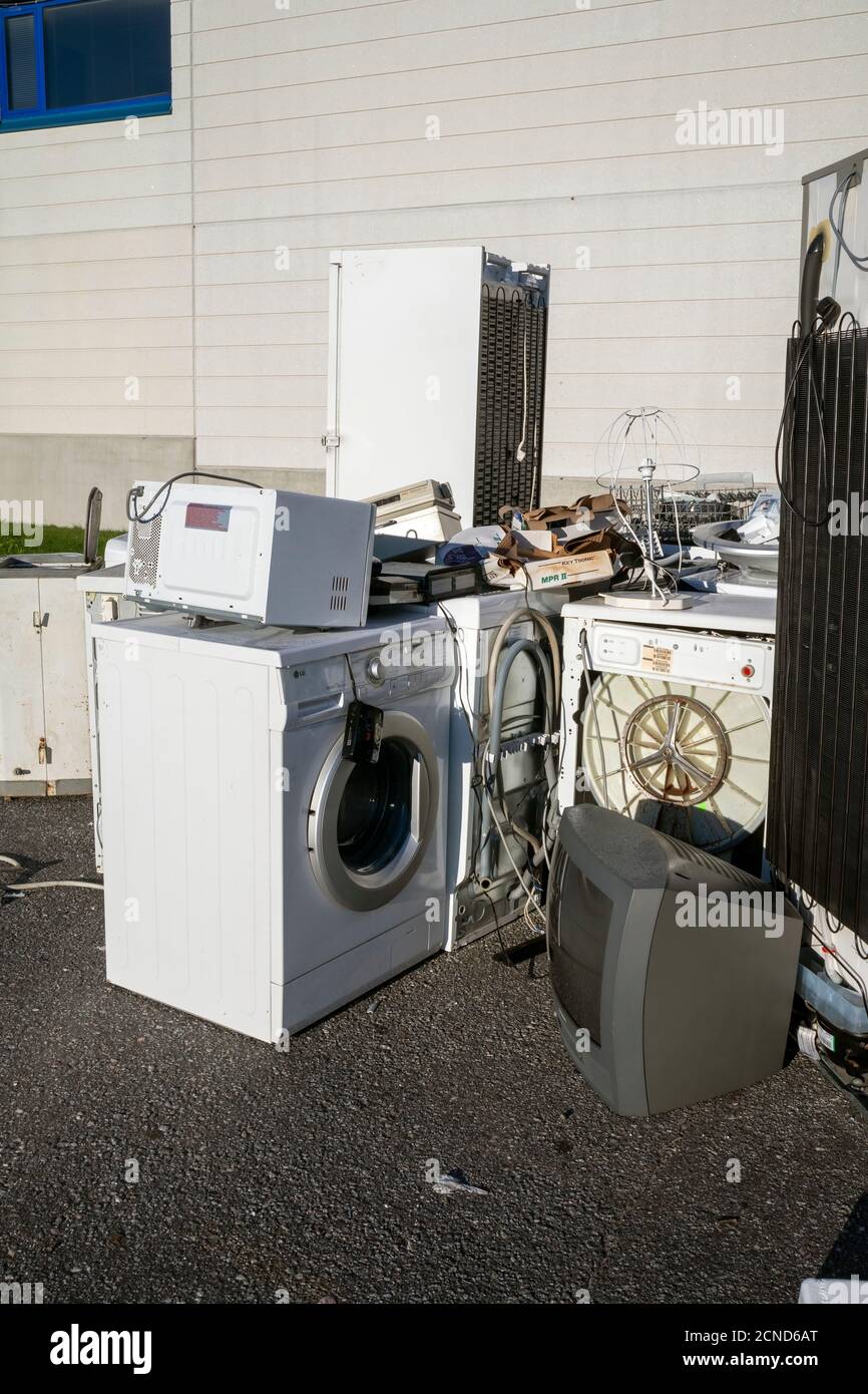used electronic and housewares hardware outdoors Stock Photo - Alamy