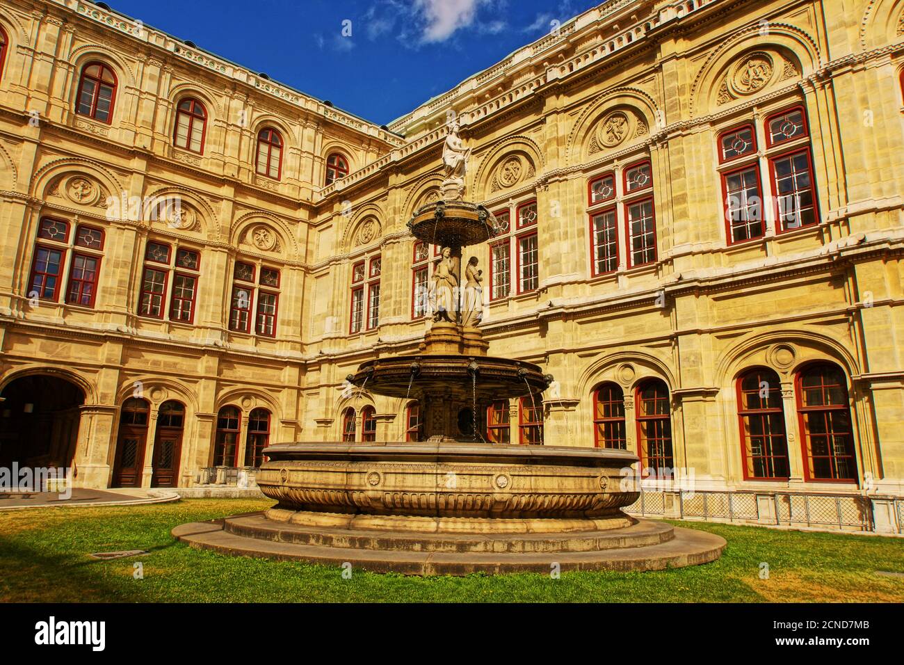 Austria Vienna State Opera Stock Photo - Alamy