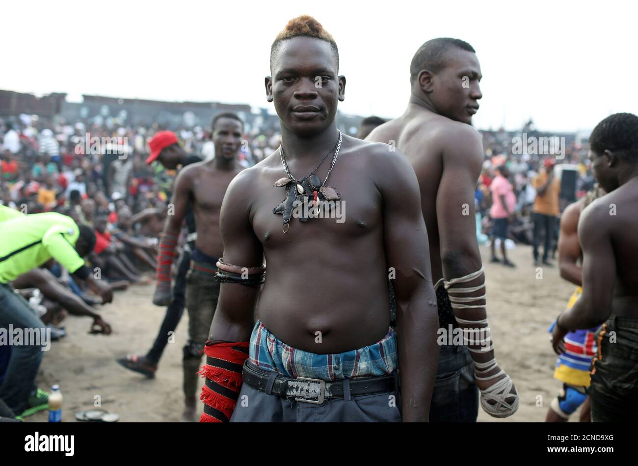Dambe fighting hi-res stock photography and images - Alamy