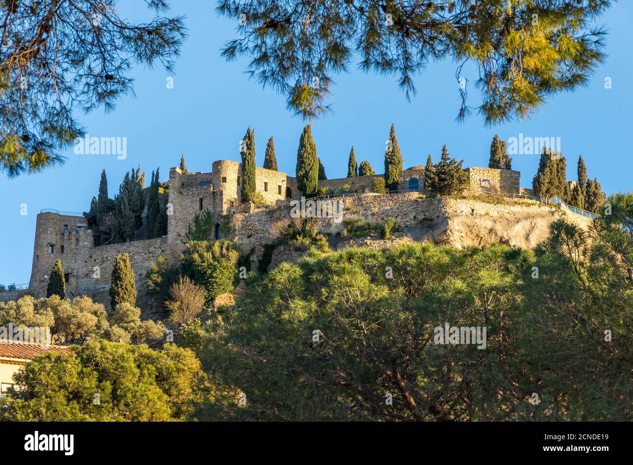 Chateau de cassis hi-res stock photography and images - Alamy