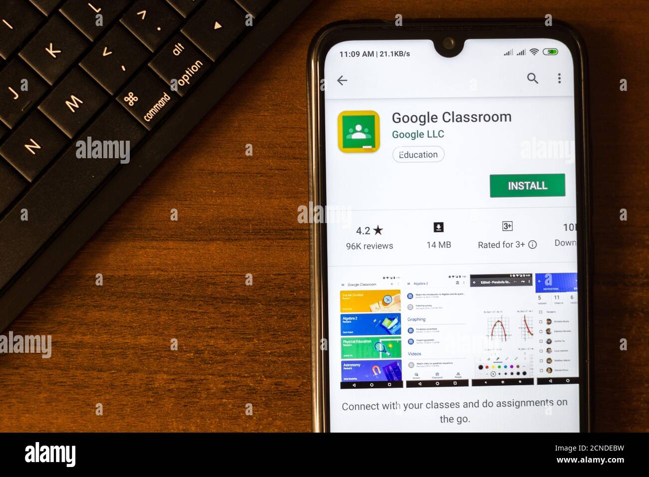 Google classroom screen hi-res stock photography and images - Alamy