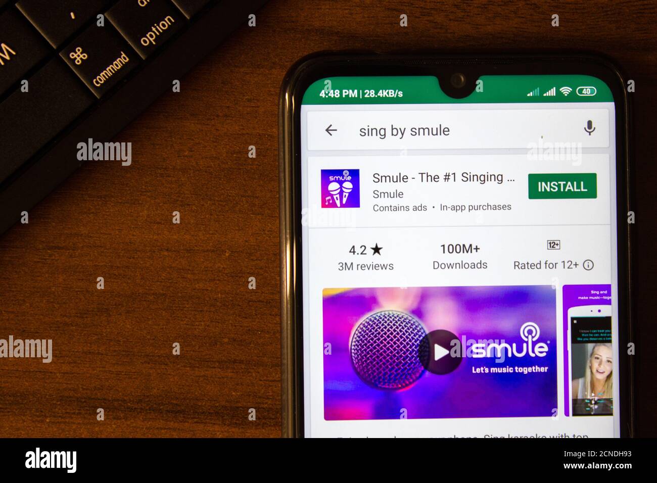 Smule logo hi-res stock photography and images - Alamy