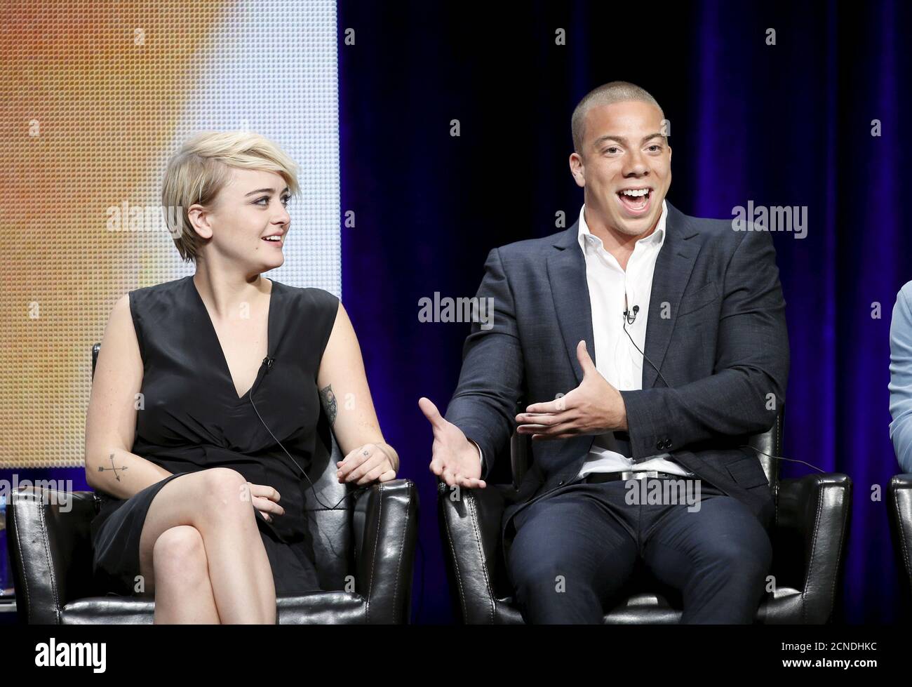 Cast members from tv programme hi-res stock photography and images - Alamy