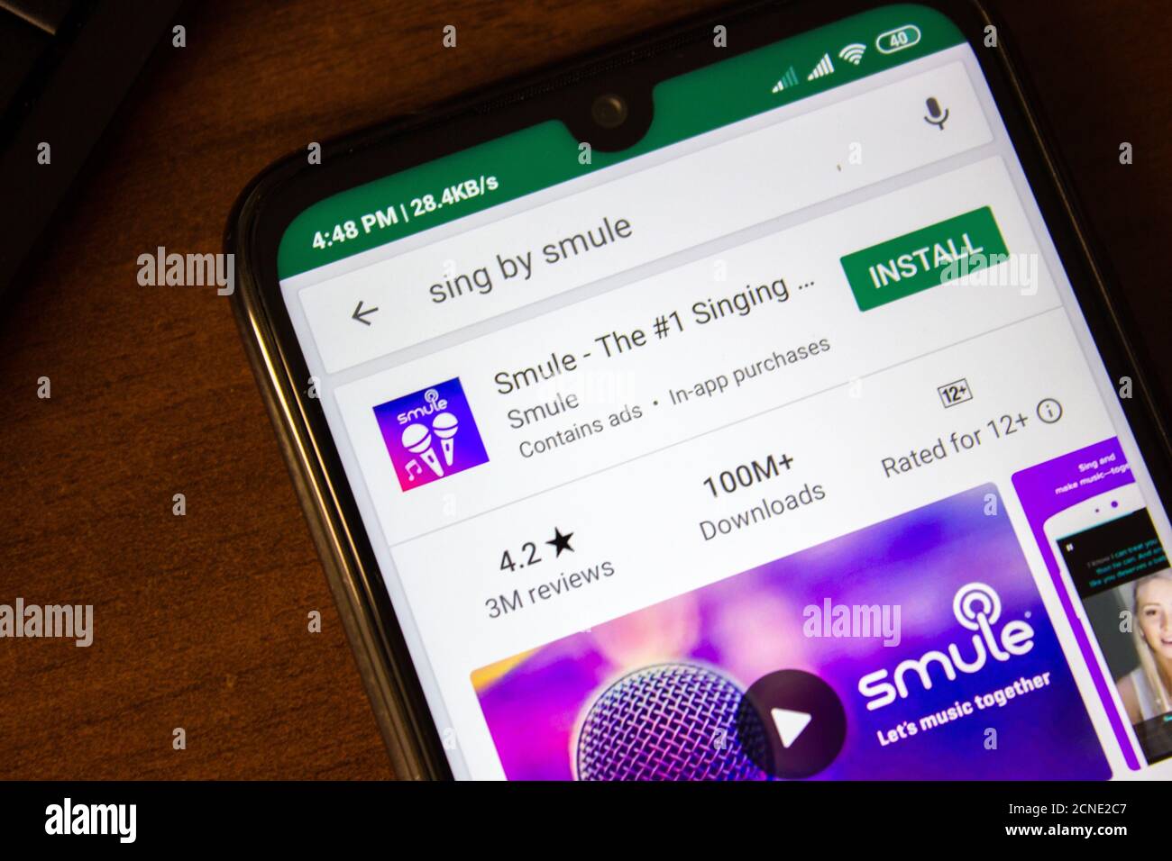 Smule logo hi-res stock photography and images - Alamy