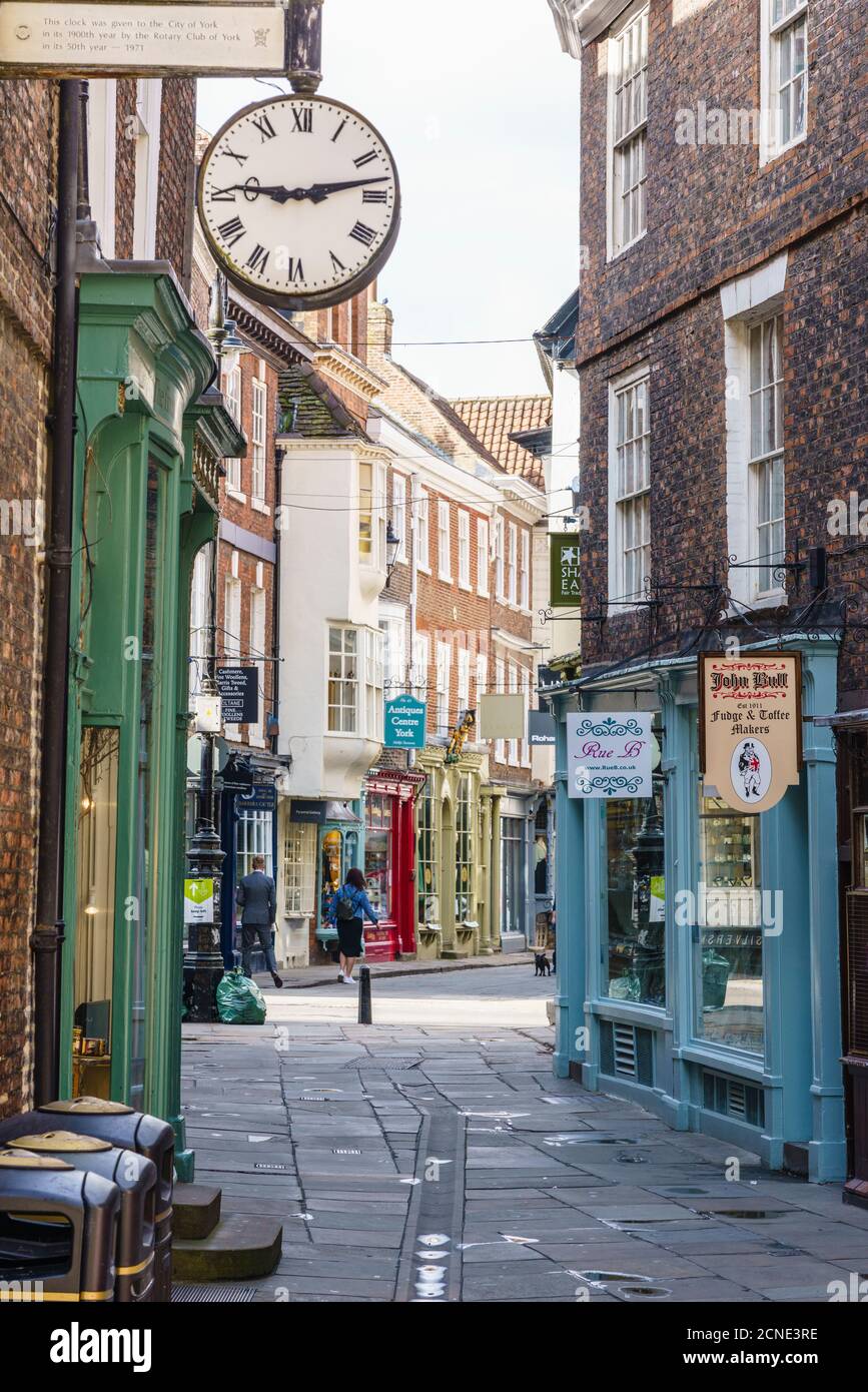 Minster gate hi-res stock photography and images - Alamy
