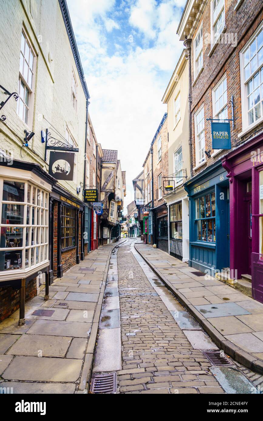 The Shambles, a preserved medieval street in York, North Yorkshire ...