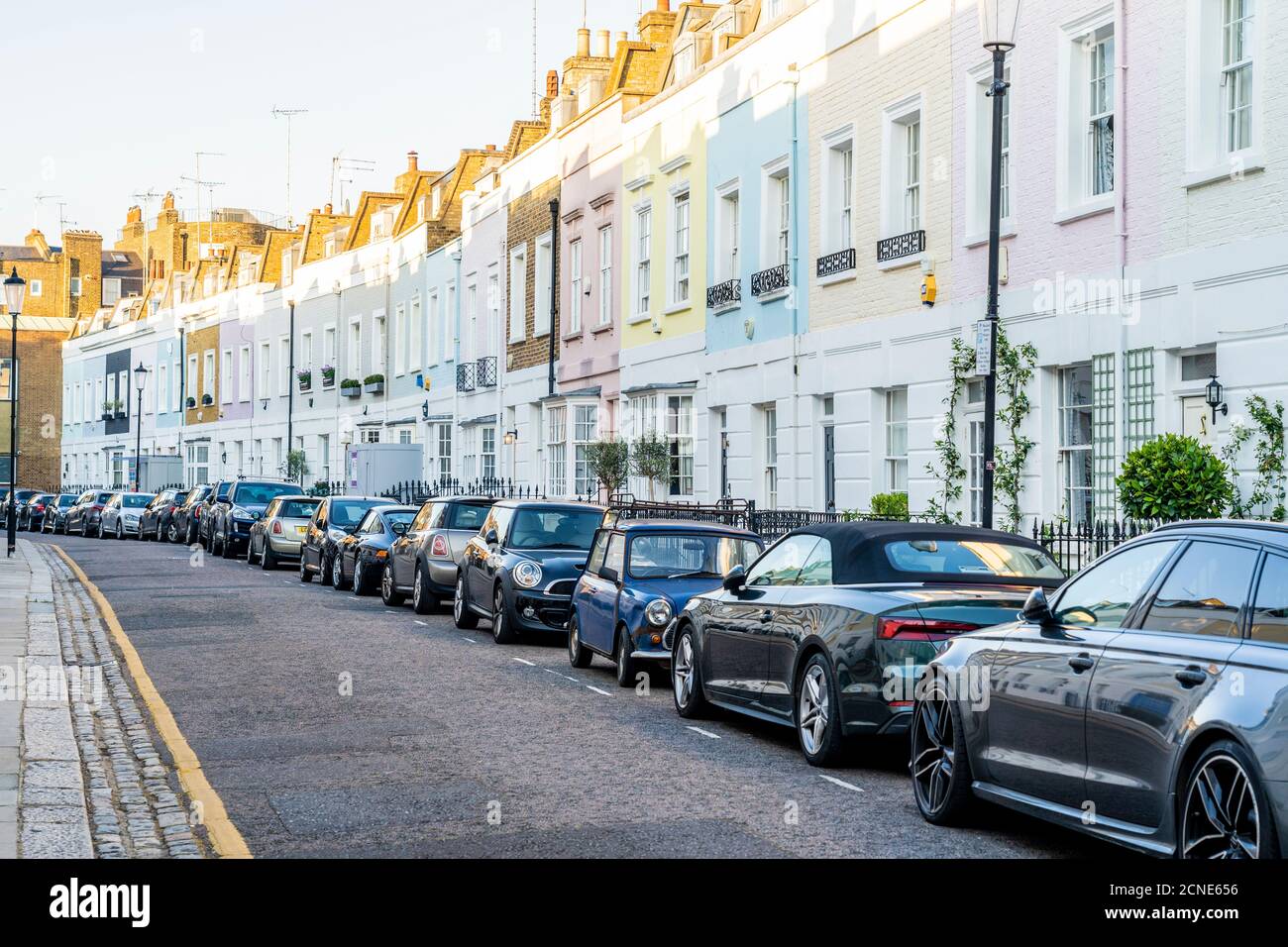 Streets in chelsea london hi-res stock photography and images - Alamy
