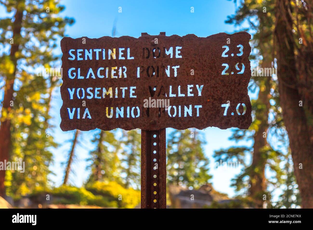 Sentinel point yosemite america hi-res stock photography and images - Alamy