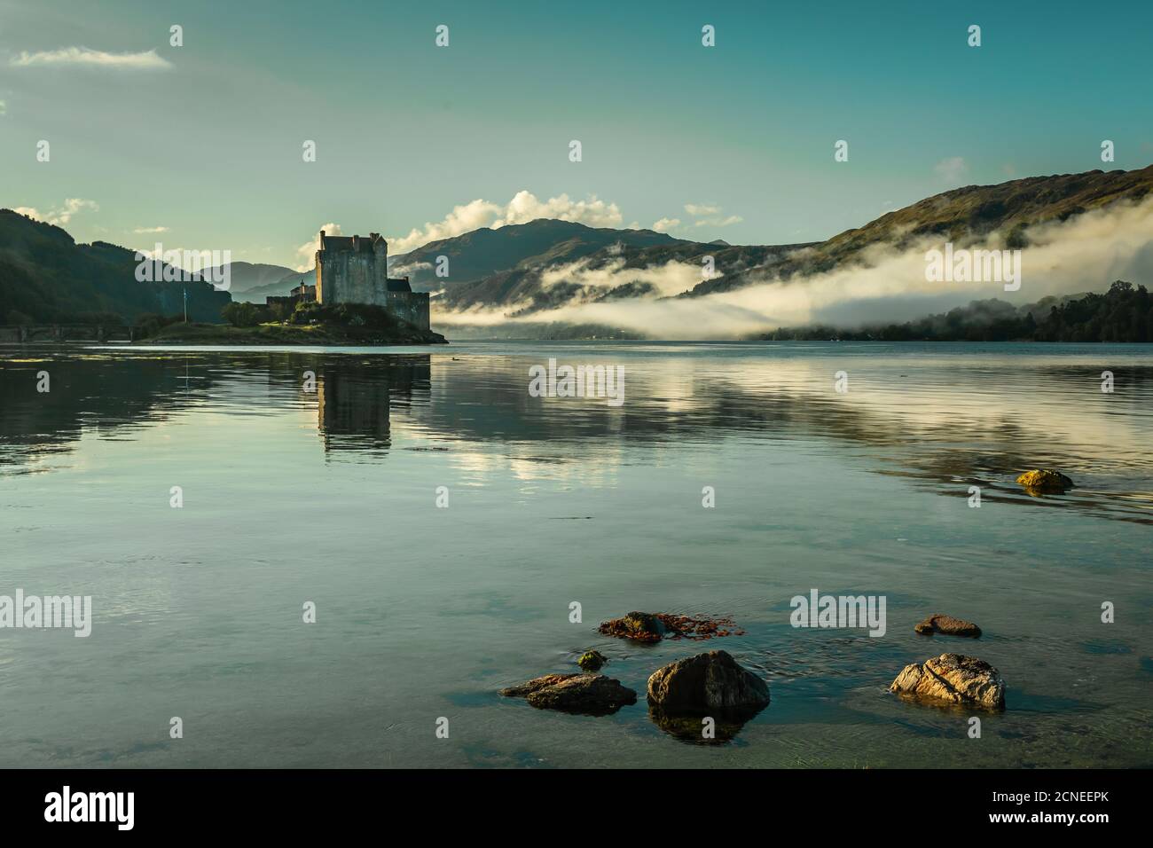 Highlander film castle hi-res stock photography and images - Alamy