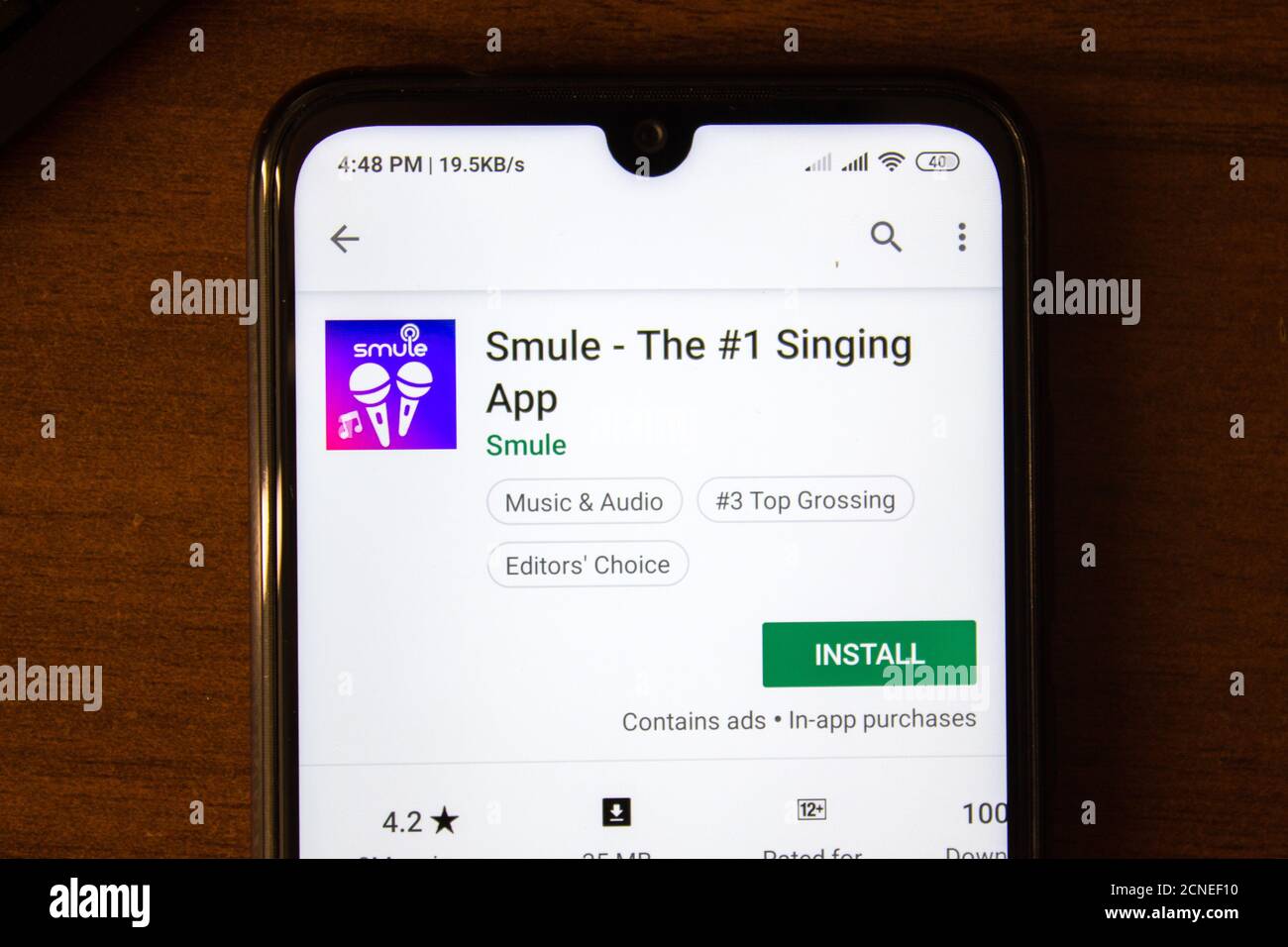 Smule logo hi-res stock photography and images - Alamy