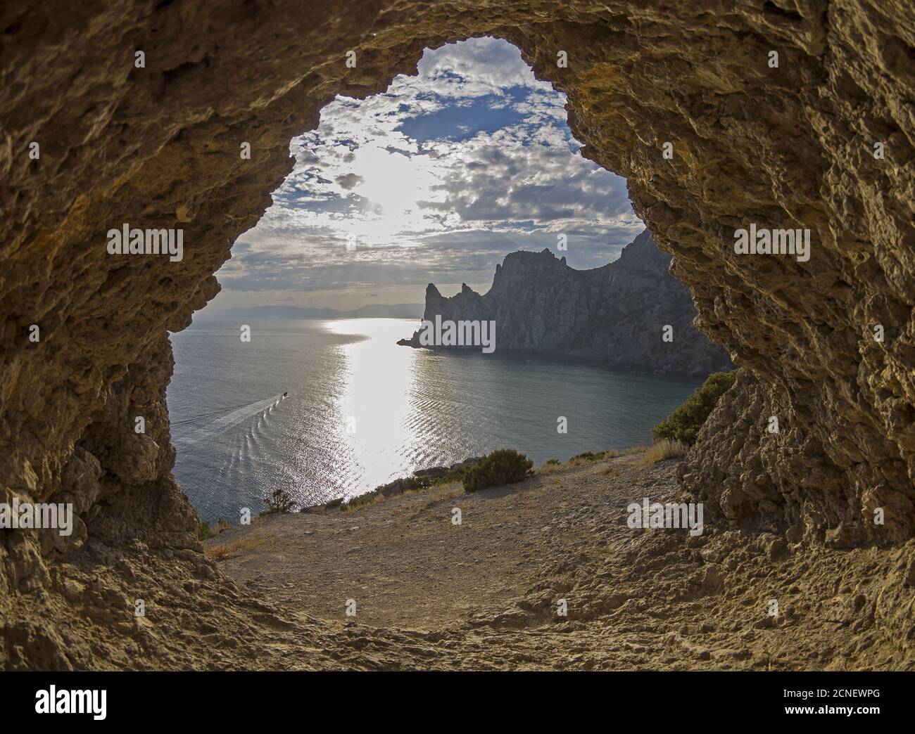Rock grotto hi-res stock photography and images - Alamy