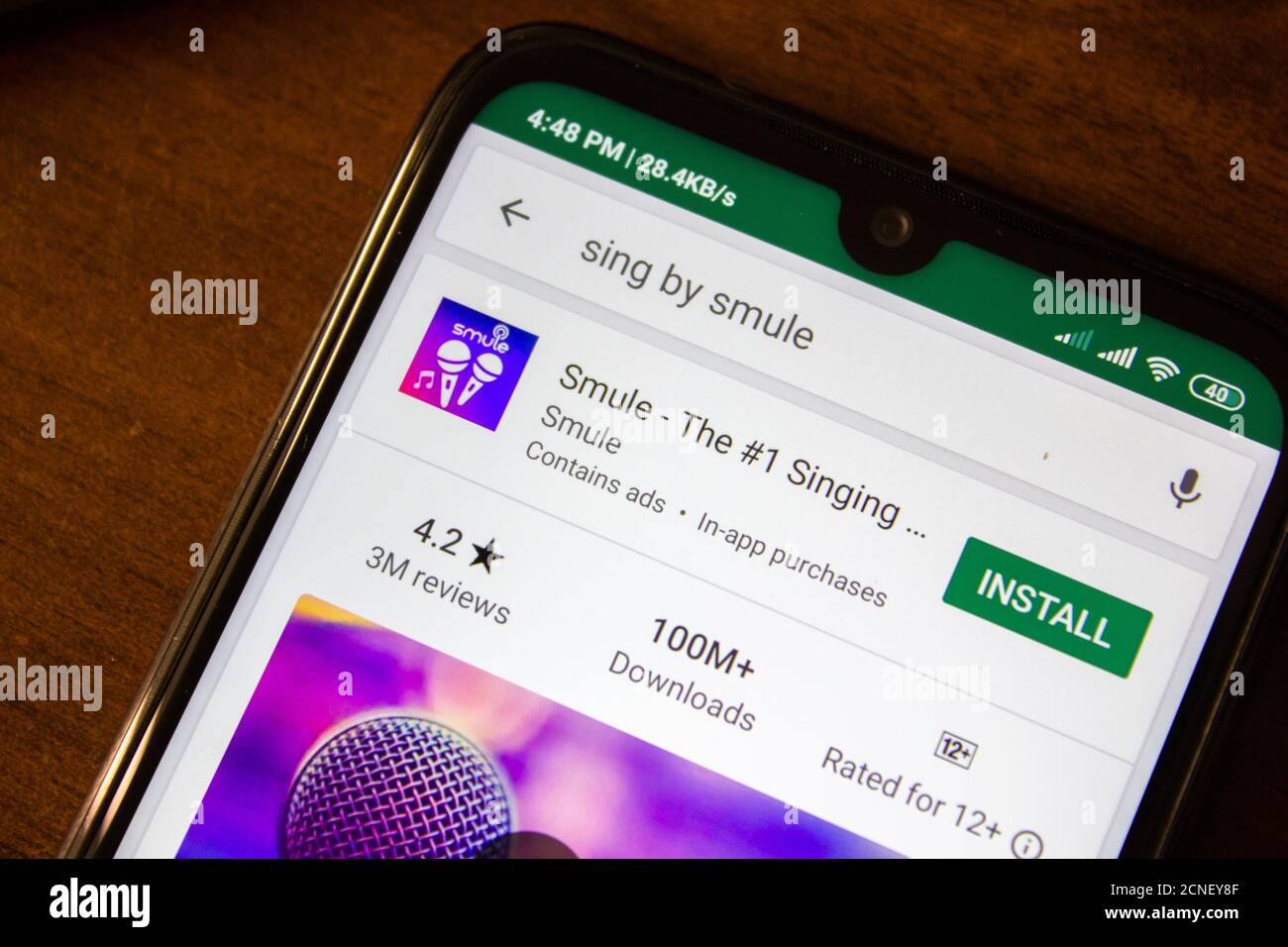 Smule logo hi-res stock photography and images - Alamy