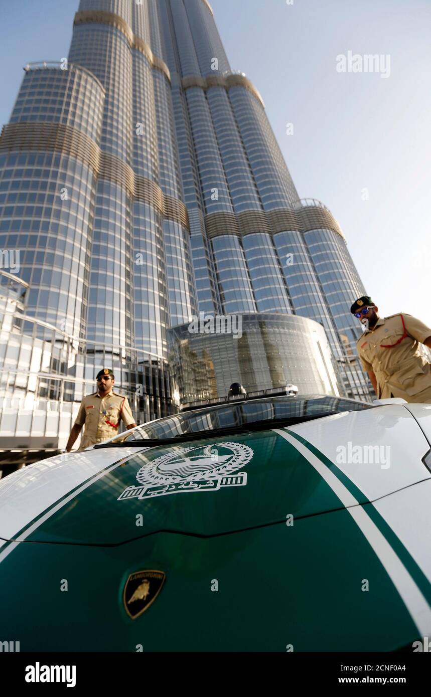 Dubai police car ferrari hi-res stock photography and images - Alamy