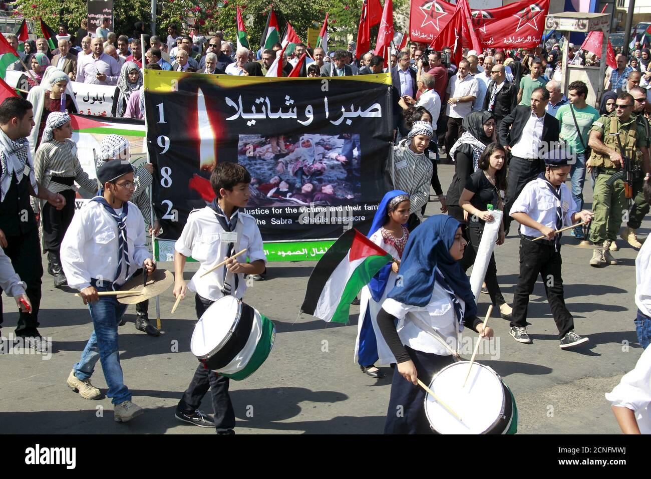 Lebanese drum hi-res stock photography and images - Alamy