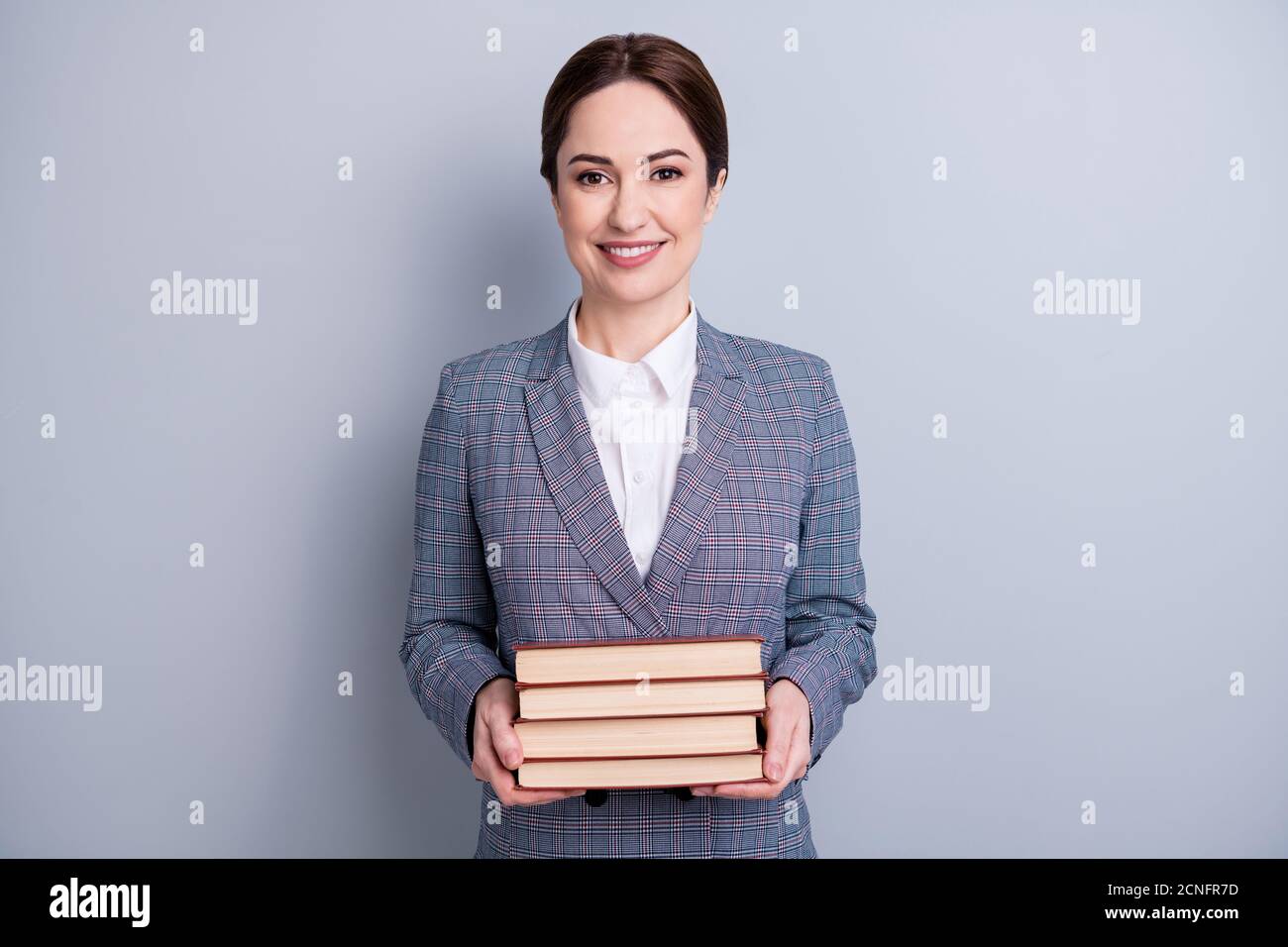 Knowledgeable hi-res stock photography and images - Alamy