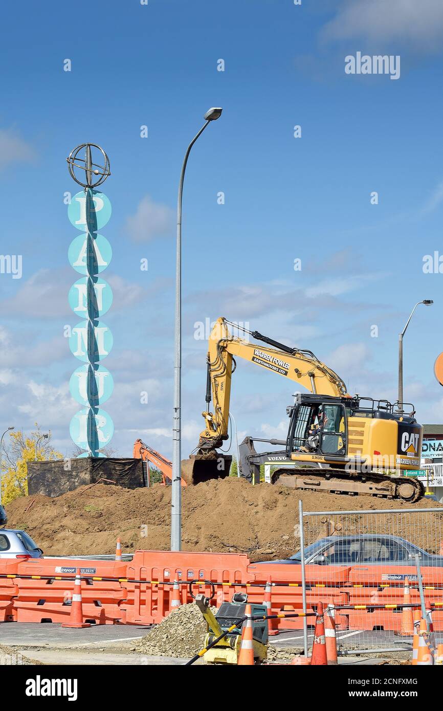 New zealand road sign gravel hi-res stock photography and images - Alamy