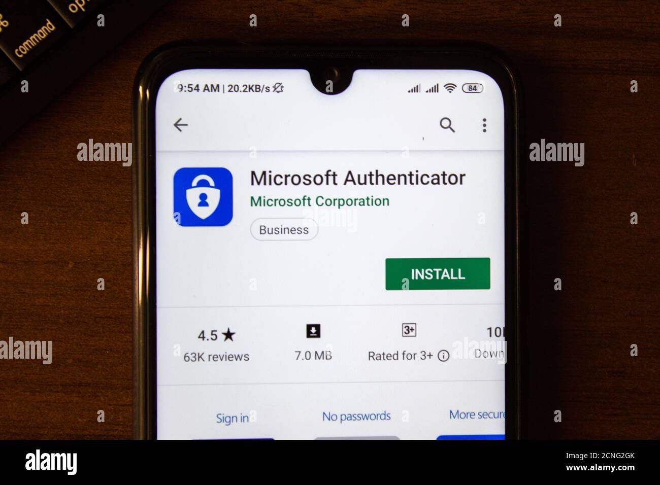 Microsoft authenticator hi-res stock photography and images - Alamy