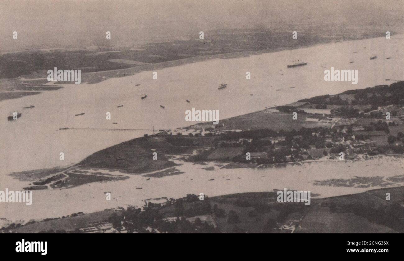 Southampton Water and Hamble River, Hampshire 1943 old vintage print ...