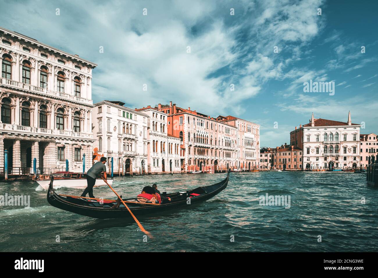 Gondolier venice gondola canal rowing buildings italy venezia italia hi ...