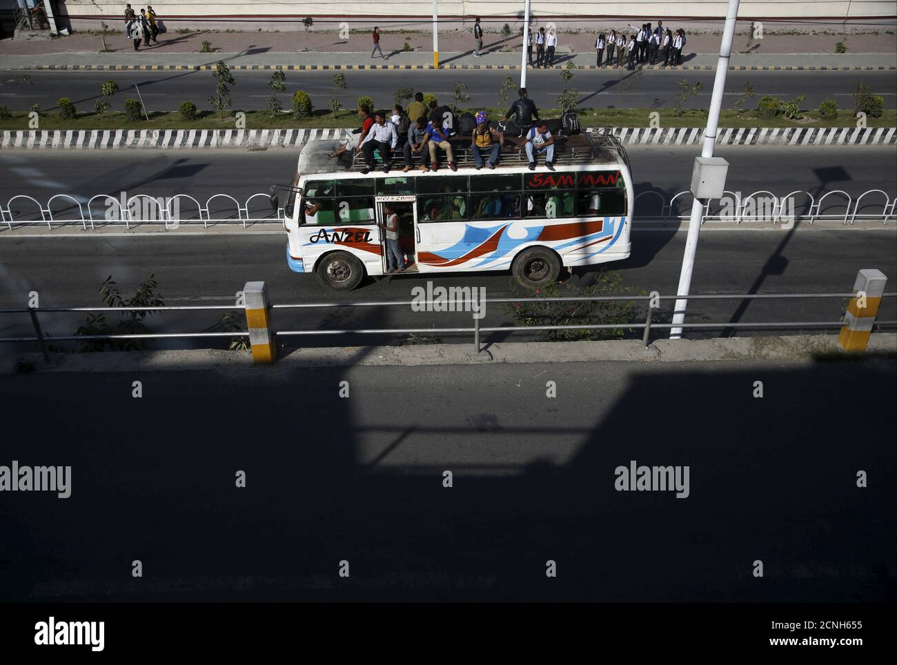 Overcrowded Bus India High Resolution Stock Photography and Images - Alamy