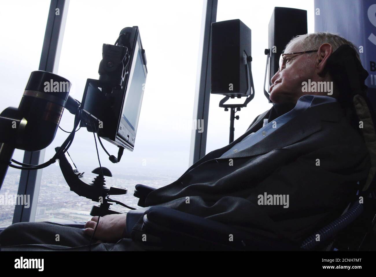 Breakthrough starshot hawking hi-res stock photography and images - Alamy