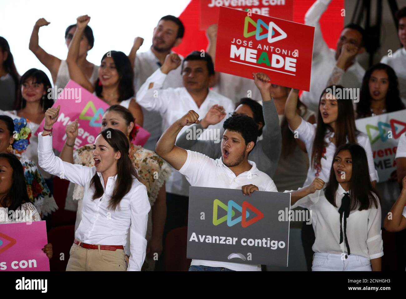 Institutional revolutionary part hi-res stock photography and images ...