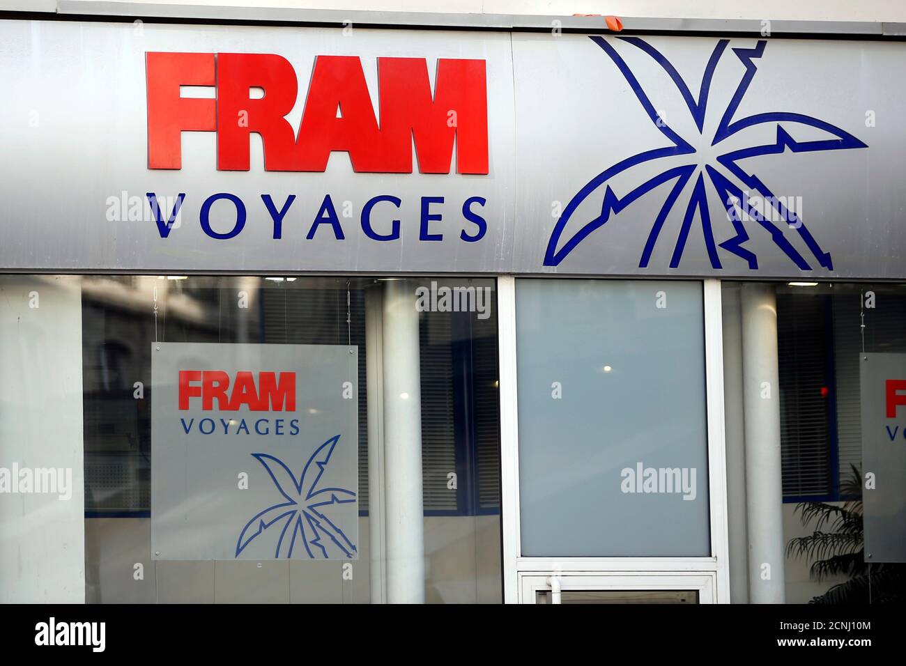 Promovacances logo hi-res stock photography and images - Alamy