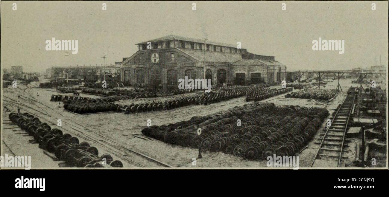 . The Santa Fe magazine . YARD OFFICE EMPLOYES IN PUEBLO, COLO, Left to ...