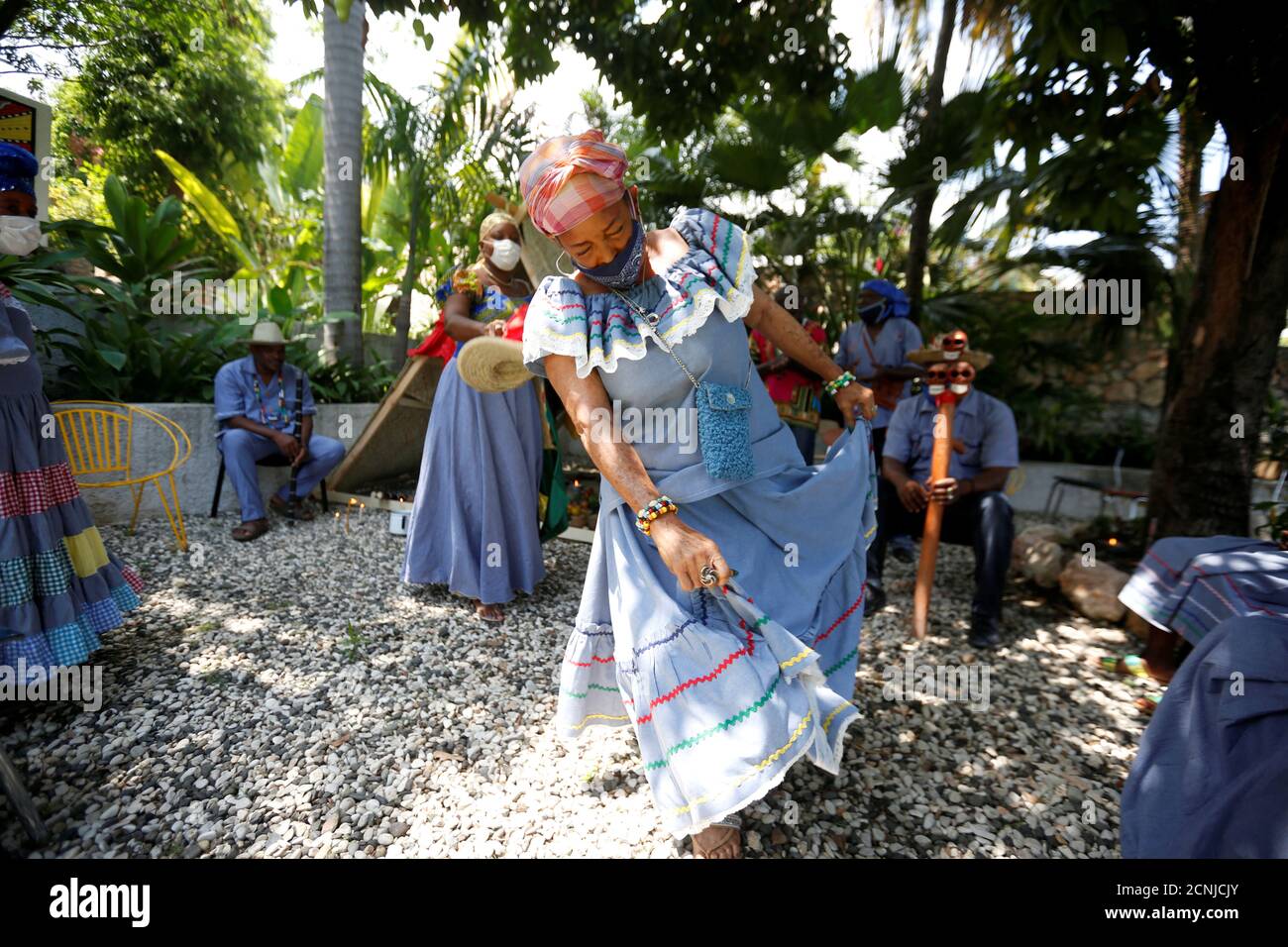 Voodoo priestess haiti hi-res stock photography and images - Alamy
