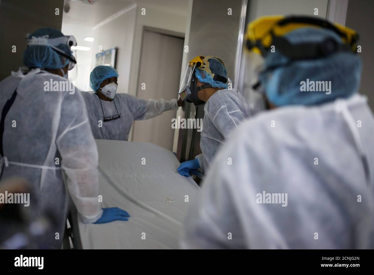 Covid hospital icu america hi-res stock photography and images - Alamy