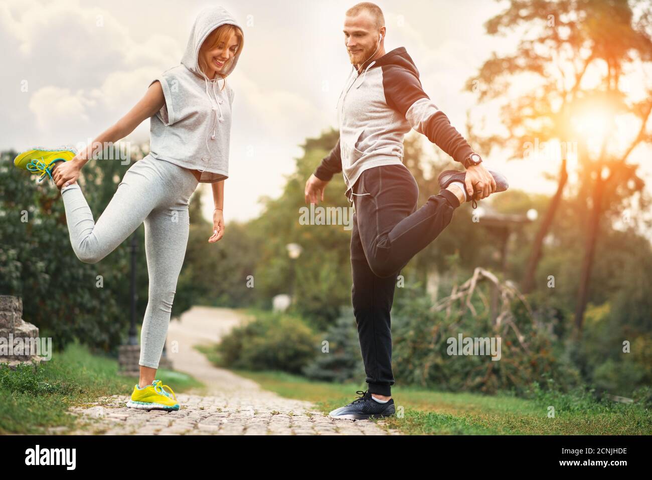 City outside activity hi-res stock photography and images - Alamy