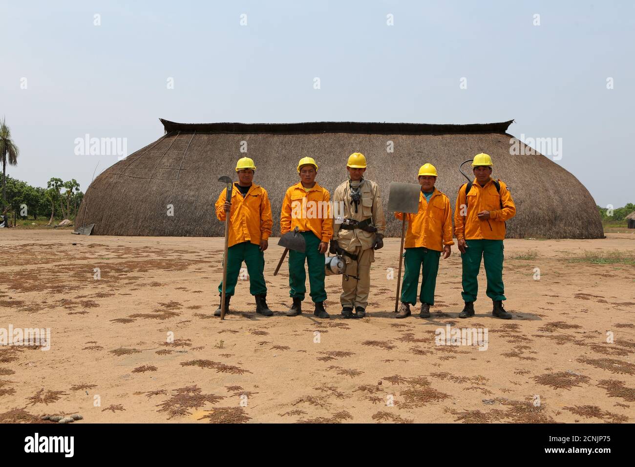Kamayura tribe in the xingu hi-res stock photography and images - Alamy