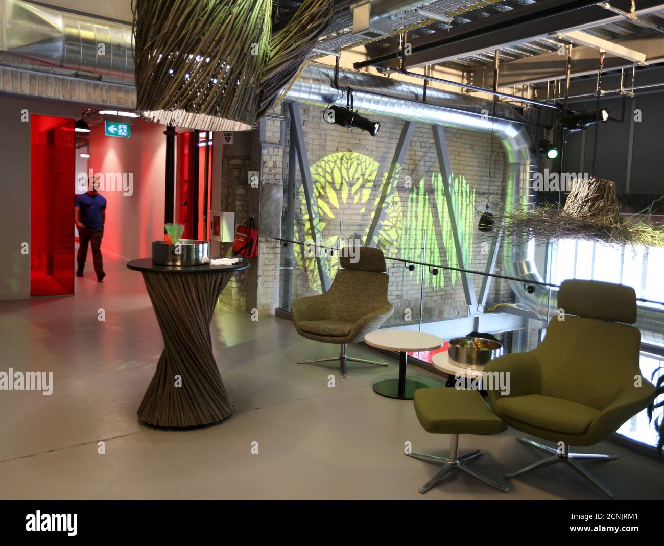 Google kitchener hi-res stock photography and images - Alamy