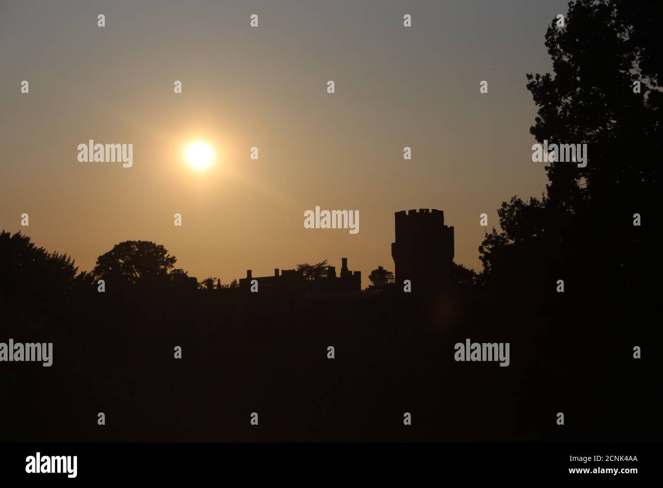 Sunset over warwick castle hi-res stock photography and images - Alamy