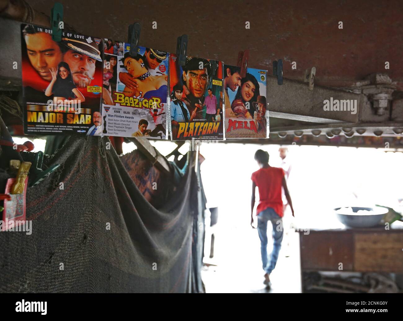 Makeshift crematorium hi-res stock photography and images - Alamy