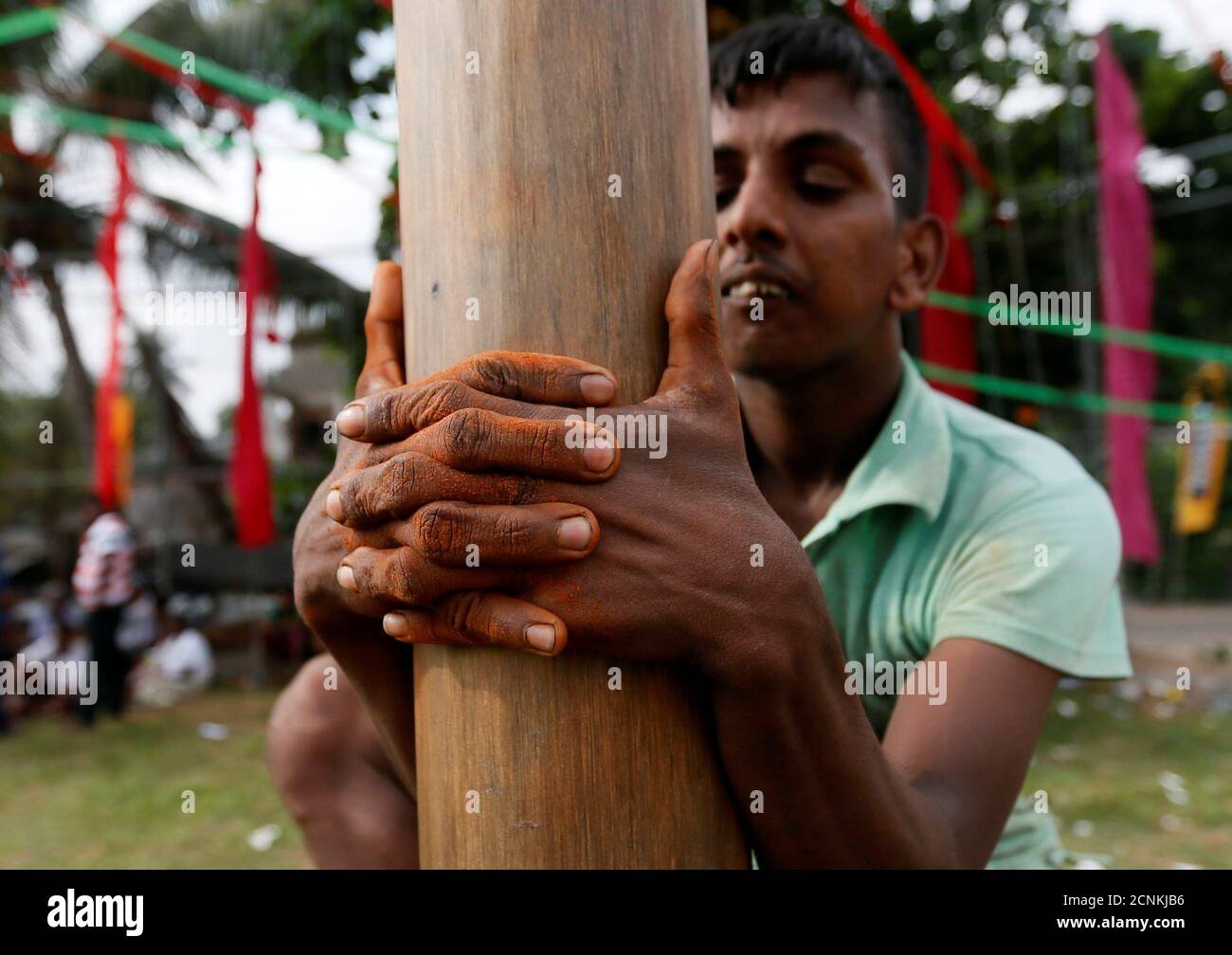 Sinhala and hindu hi-res stock photography and images - Alamy