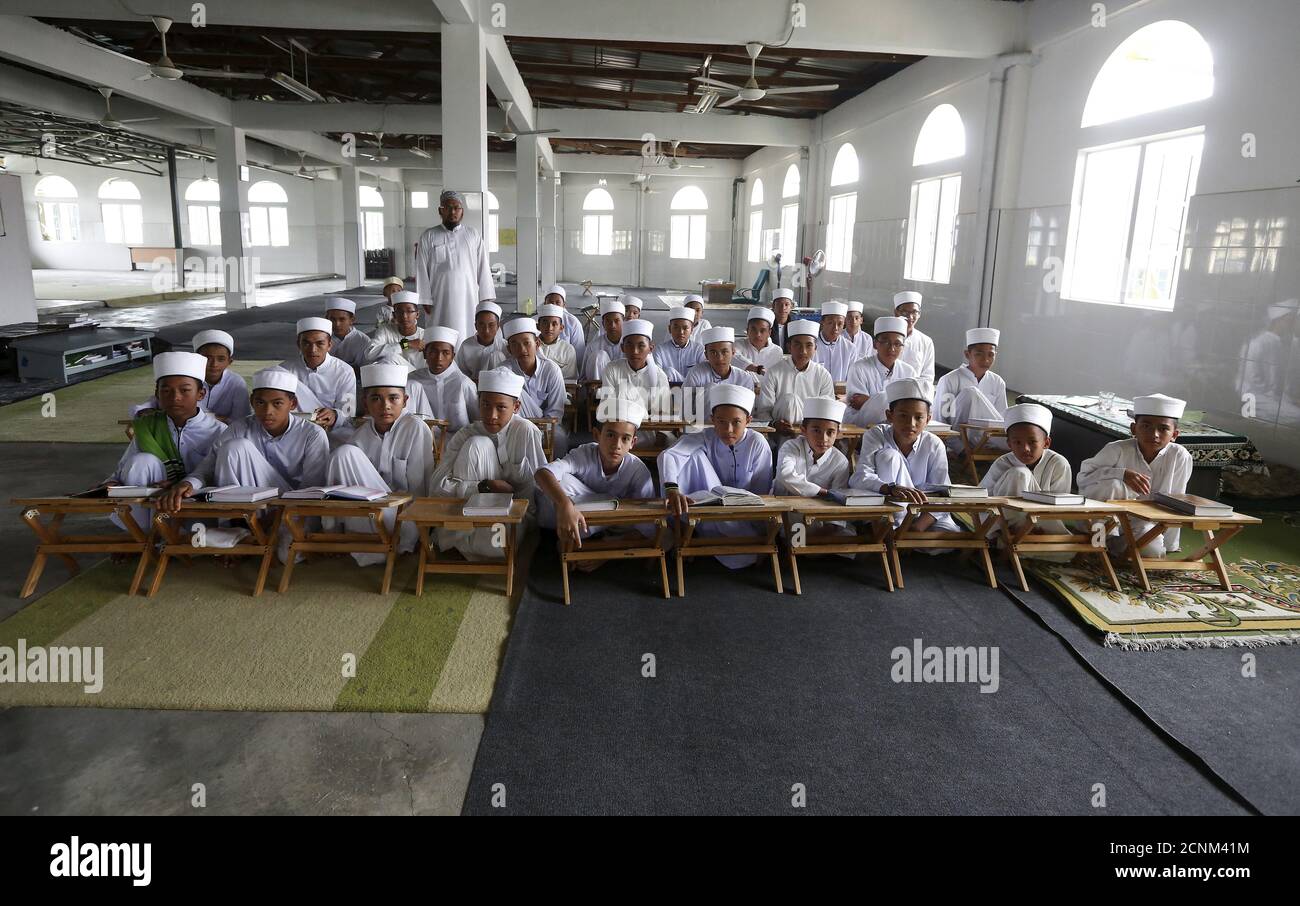 Tahfiz and school hi-res stock photography and images - Alamy