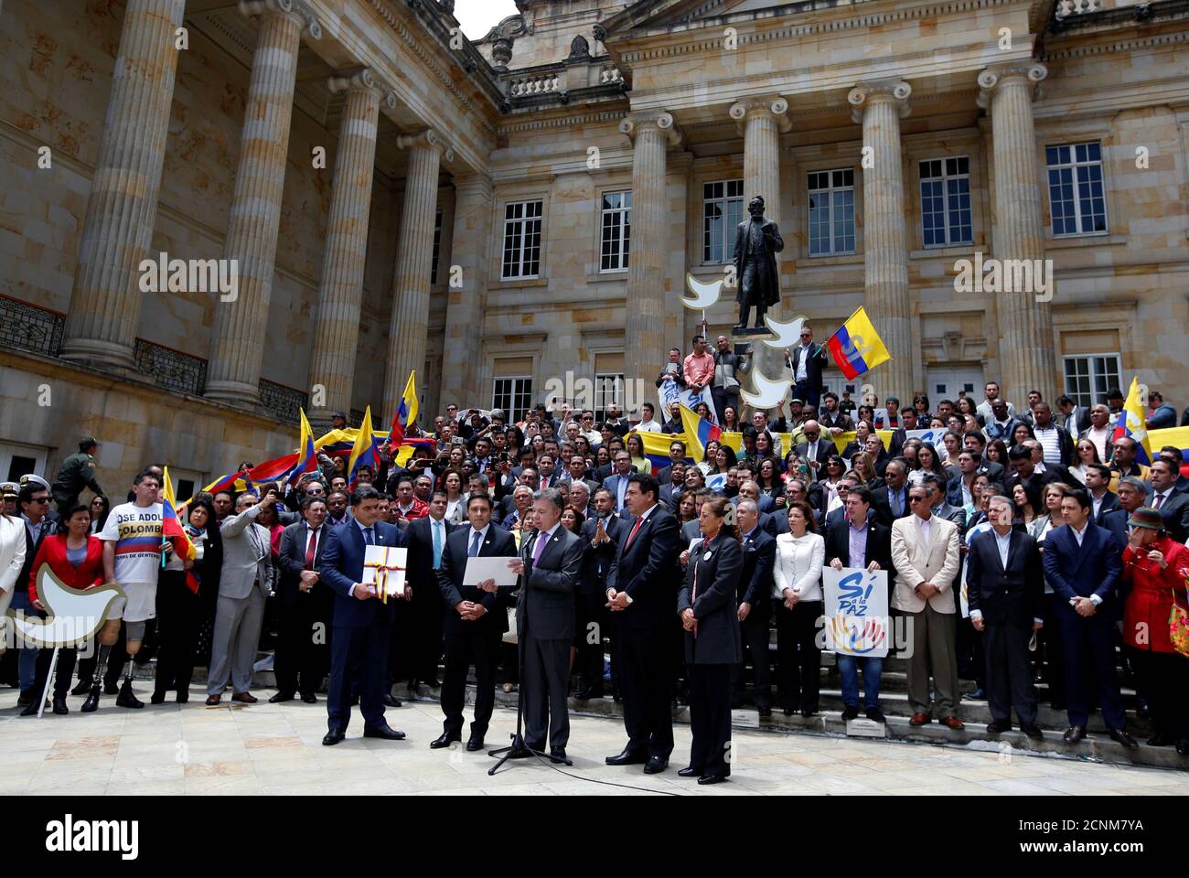 Colombian congress hi-res stock photography and images - Alamy