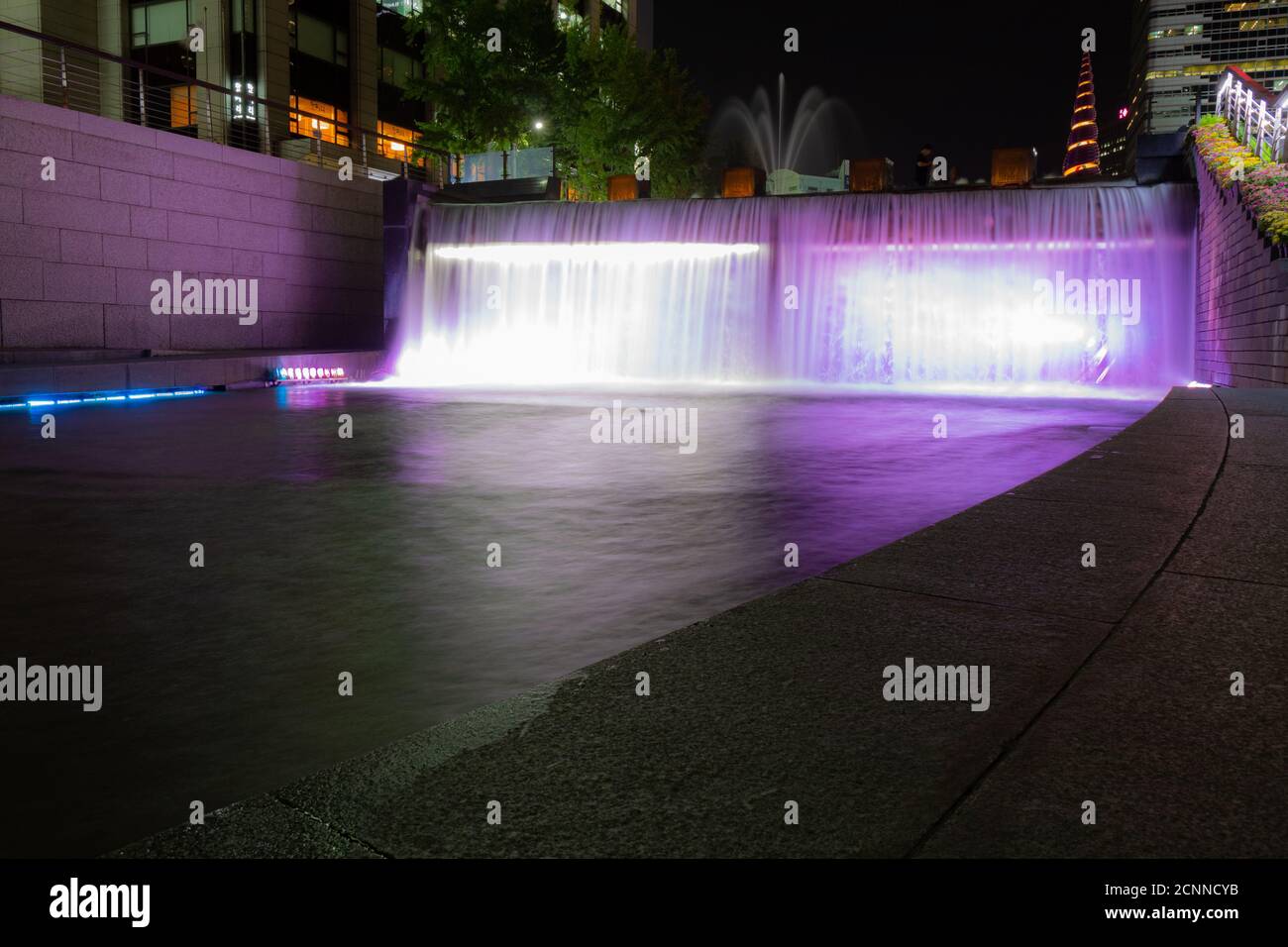 Long exposure of the waterfall on the Cheonggyecheon Stream at ...