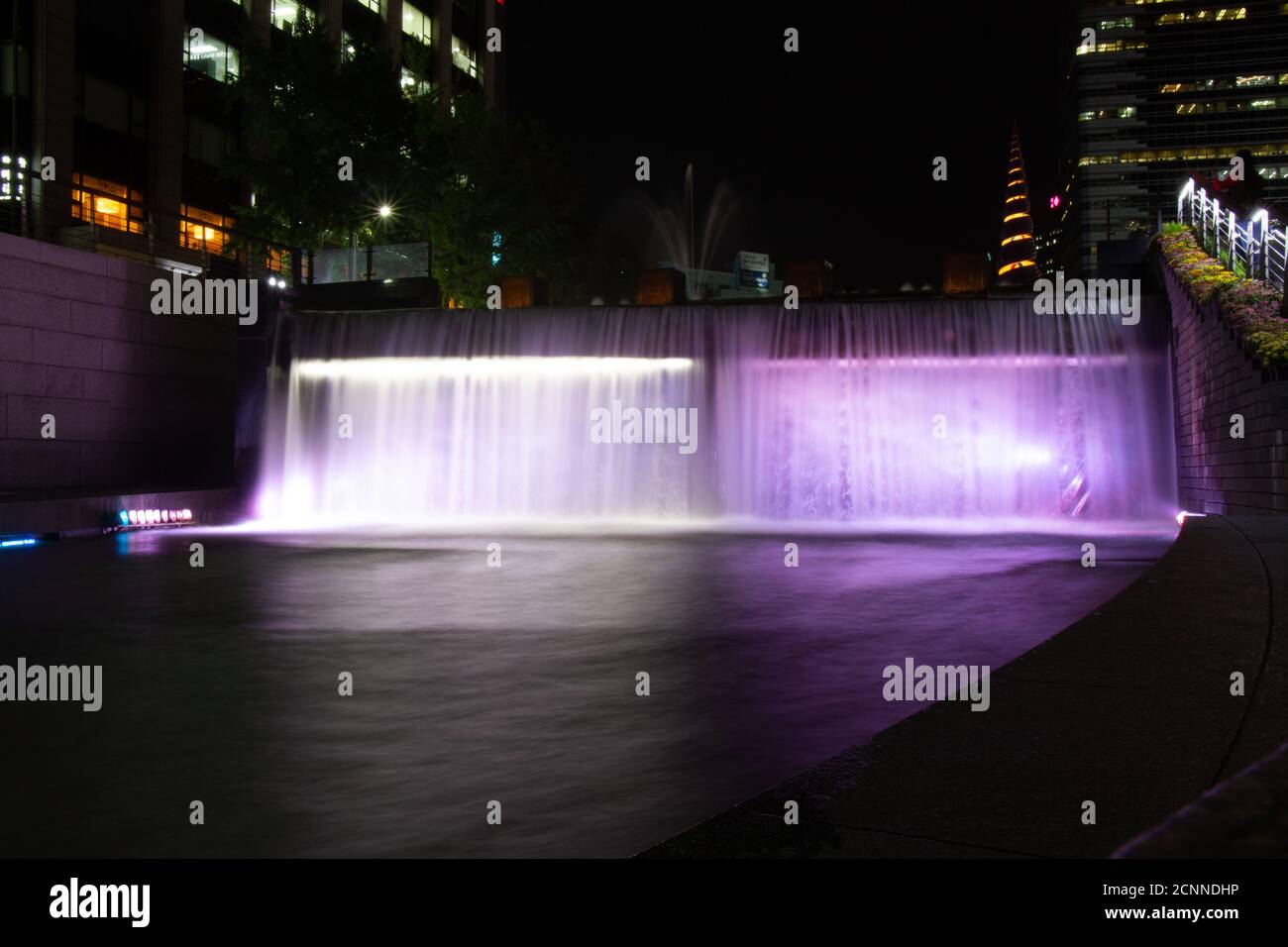 Long exposure of the waterfall on the Cheonggyecheon Stream at ...