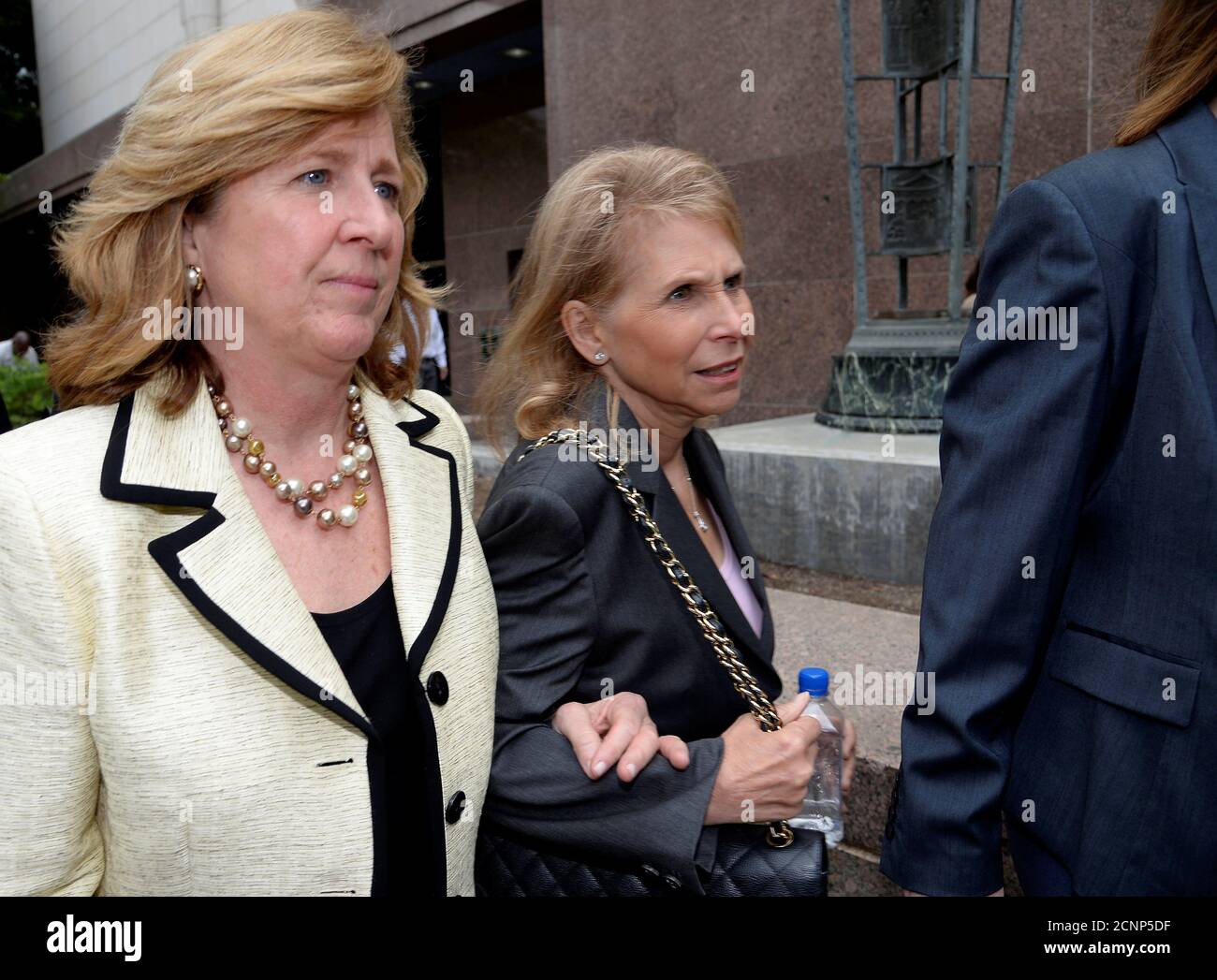 Sumner redstone daughter hi-res stock photography and images - Alamy