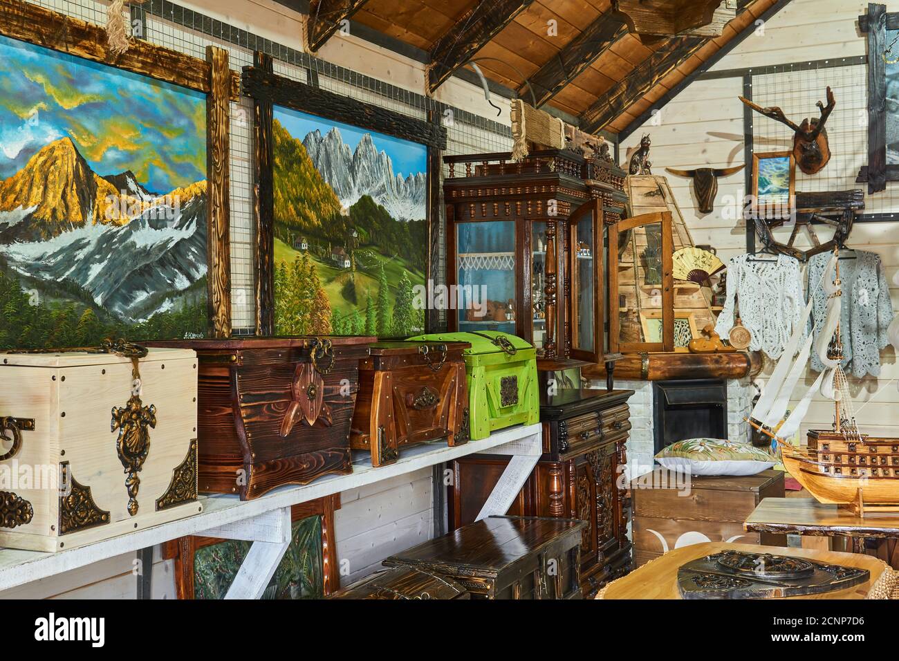 Magic shop interior hi-res stock photography and images - Alamy