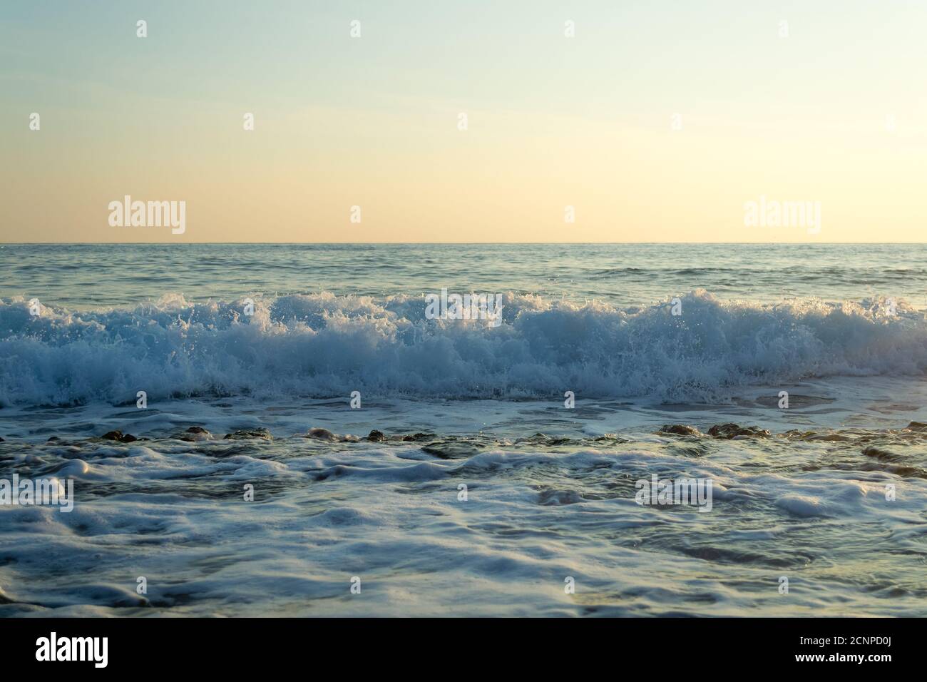 Water sprays and splashes hi-res stock photography and images - Alamy