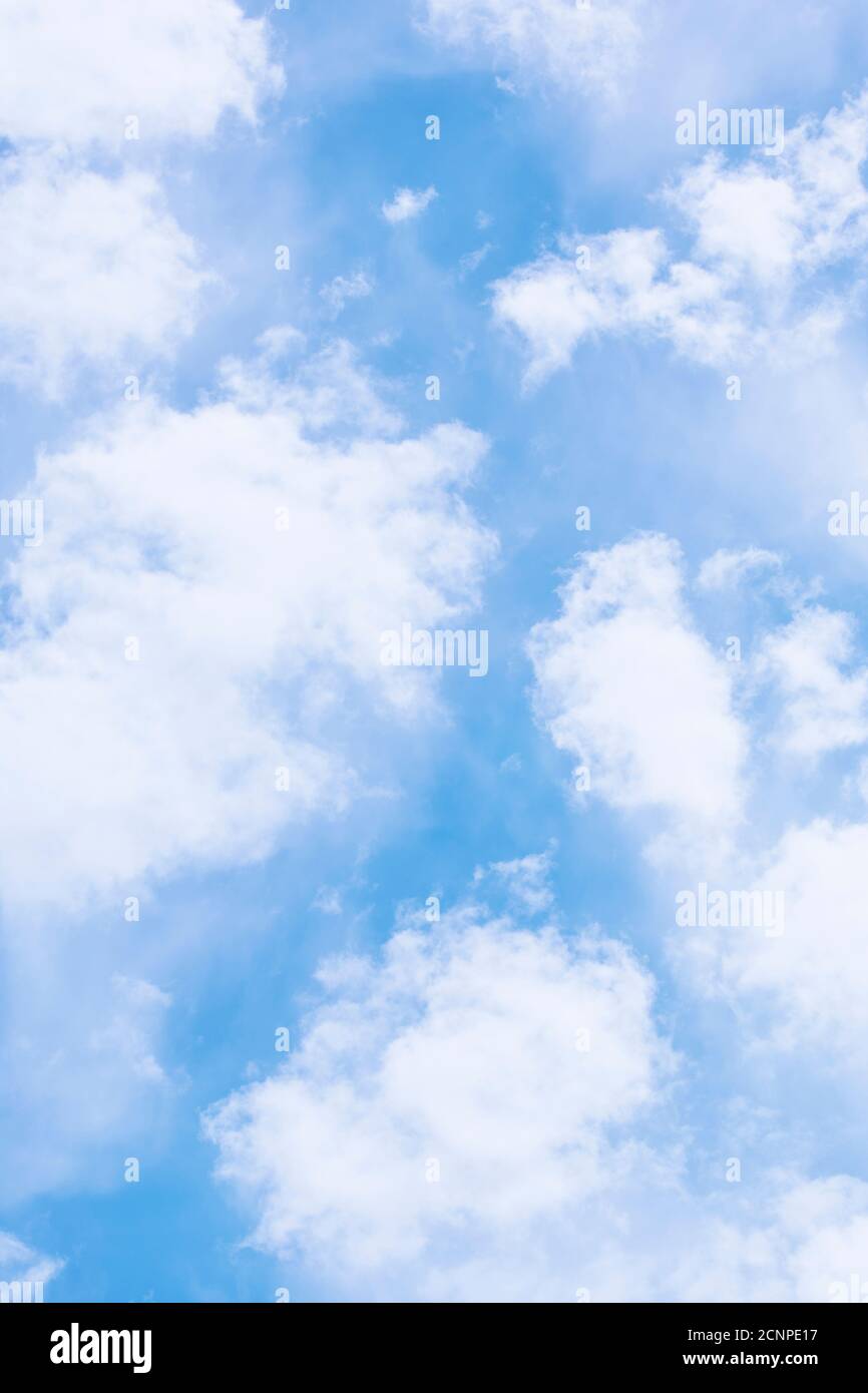 Sky blue with clouds hi-res stock photography and images - Alamy