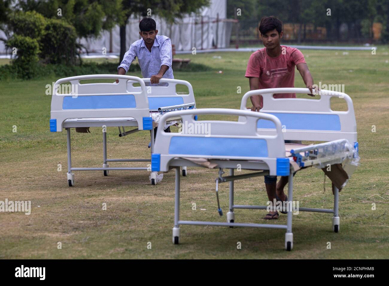 High dependency beds hi-res stock photography and images - Alamy