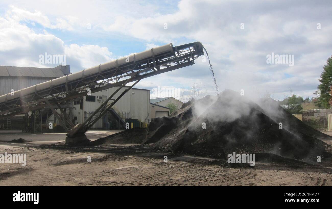 Underground fuel tanks hi-res stock photography and images - Alamy