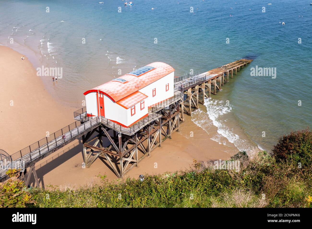 Private lifeboat house hi-res stock photography and images - Alamy