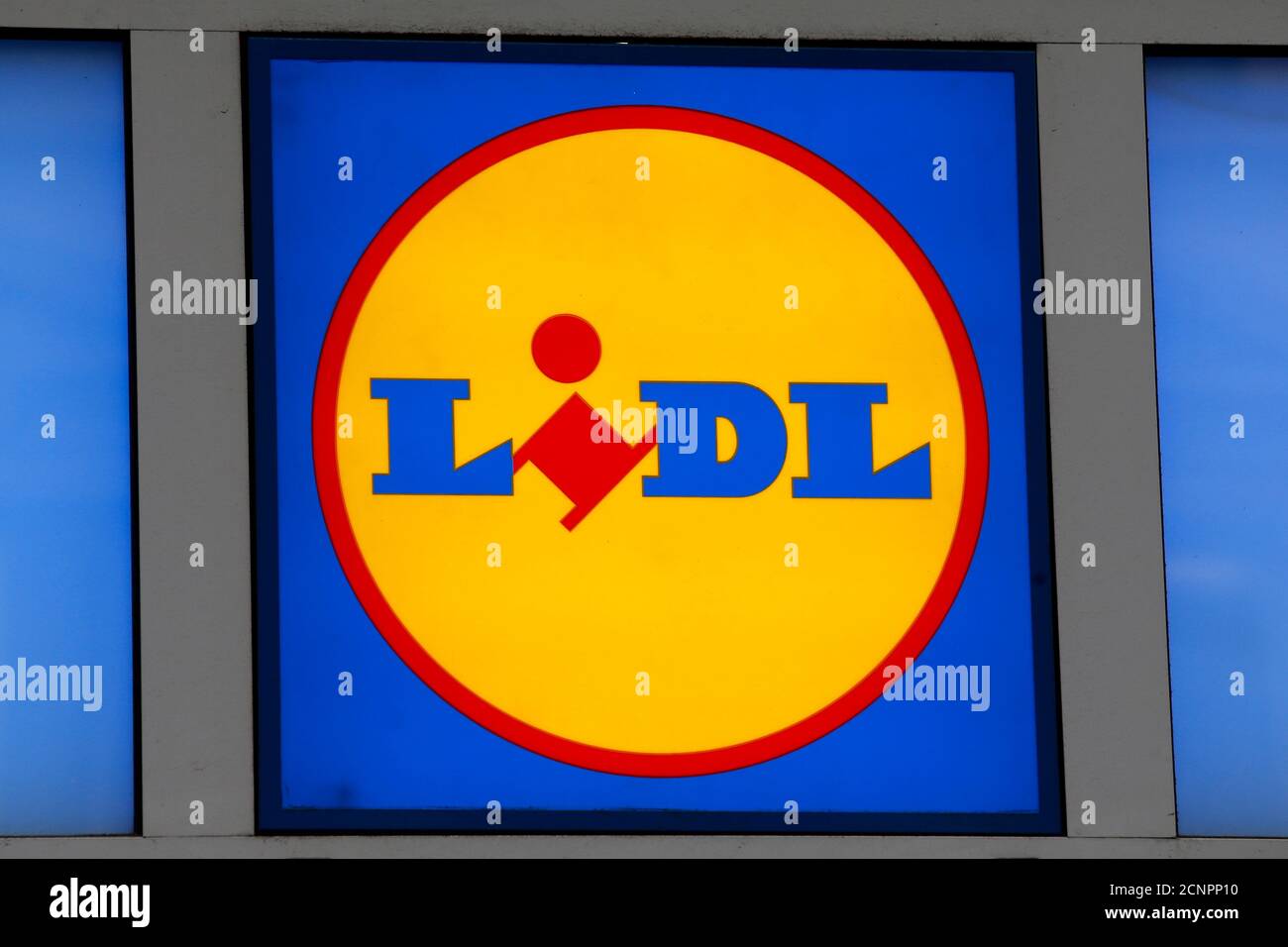 Lidl logo france hi-res stock photography and images - Alamy